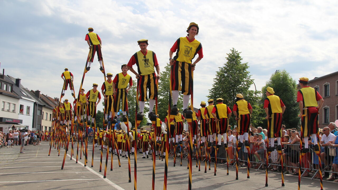 Steltenlopers uit Merchtem voor 7e keer naar wereldtentoonstelling ...