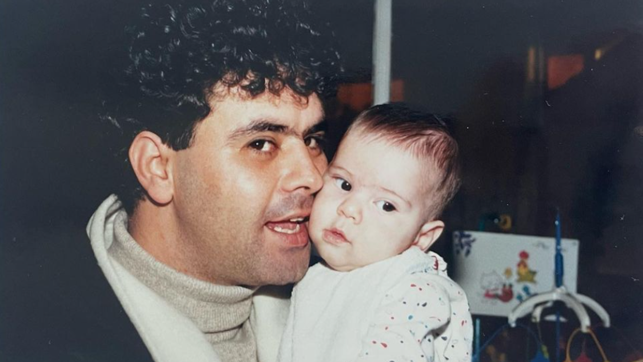 VRT NWS-journalist Riadh Bahri verwerkt zijn coming-out in een boek ...