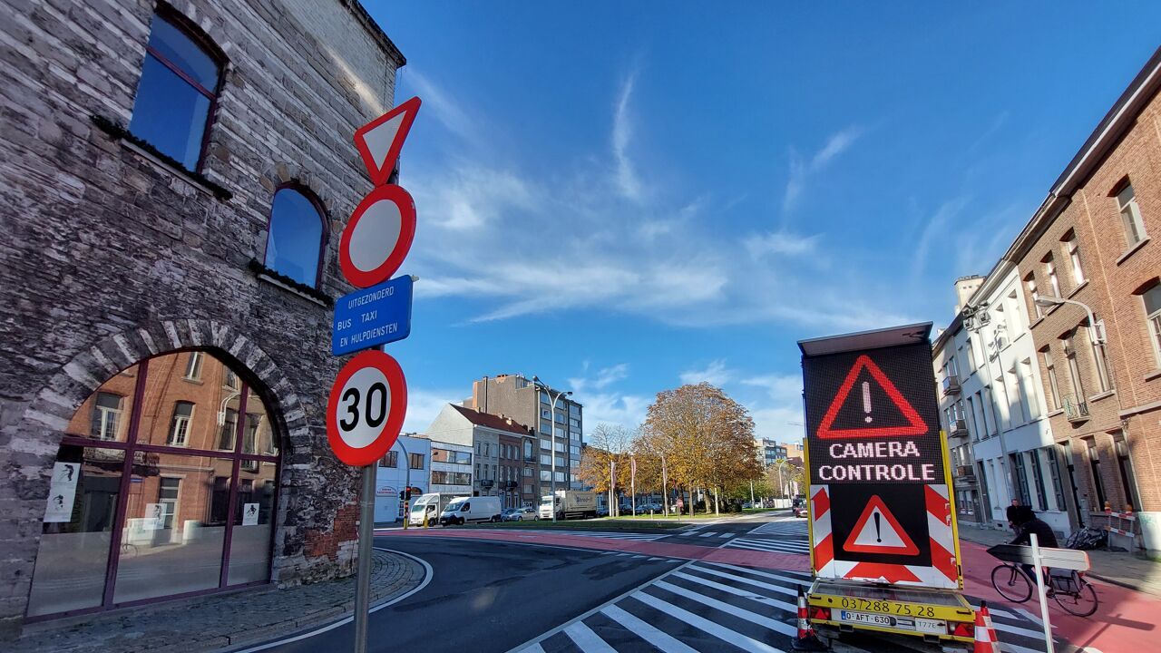 Mechelen evalueert nieuwe verkeerssituatie op Vesten: "Minder doorgaand ...