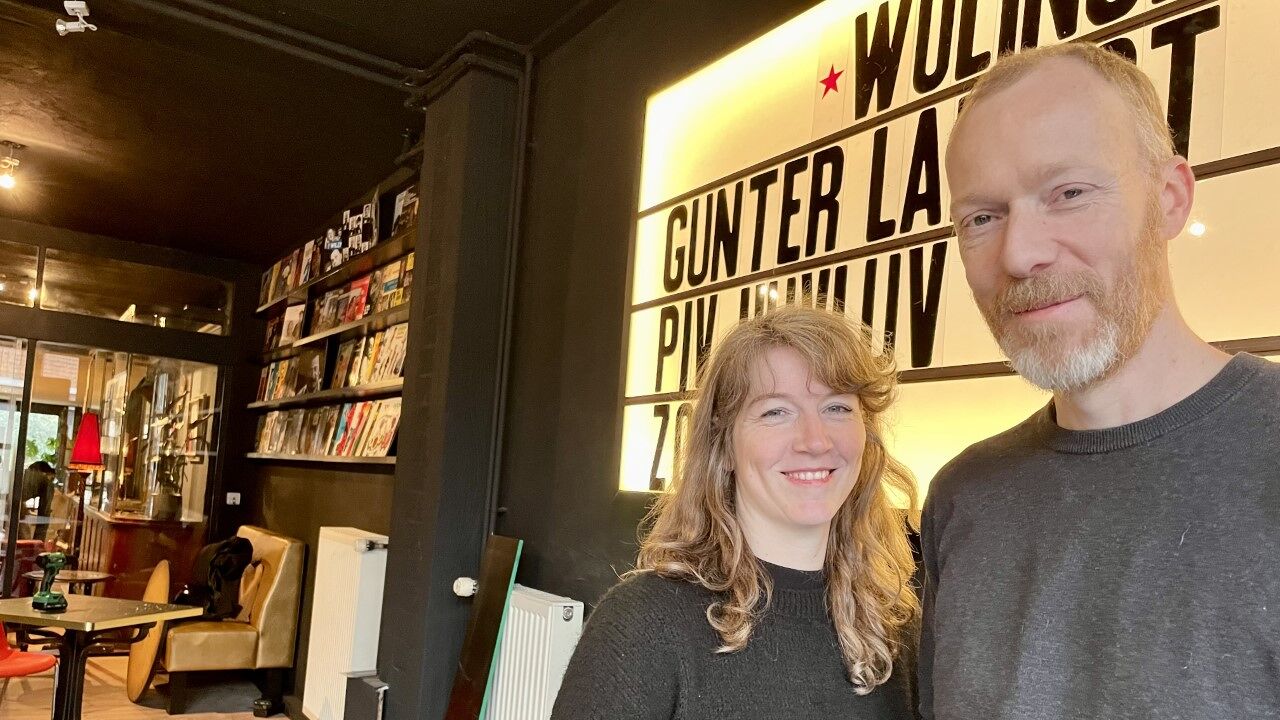 Stand-up comedian David Galle opent Wolinski in Brugge: een club met ...