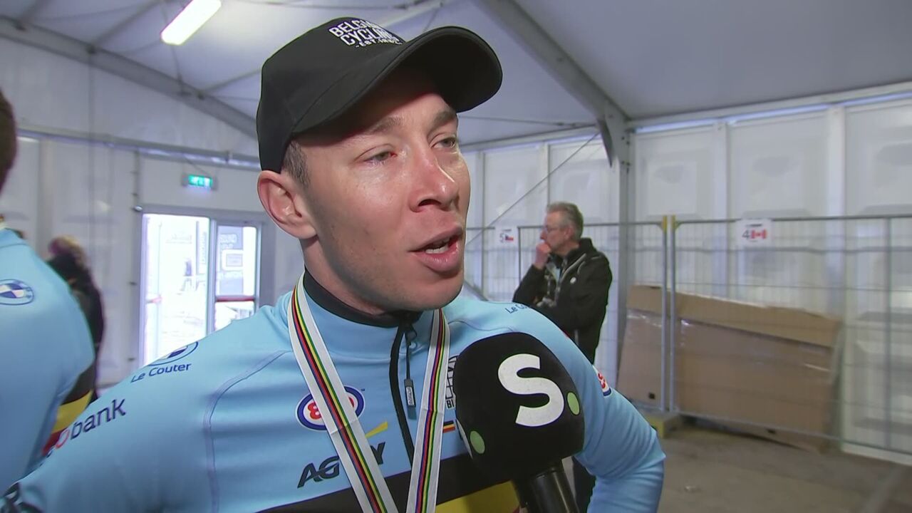 België opent WK veldrijden met brons in de team relay, Nederland is ongenaakbaar | sporza