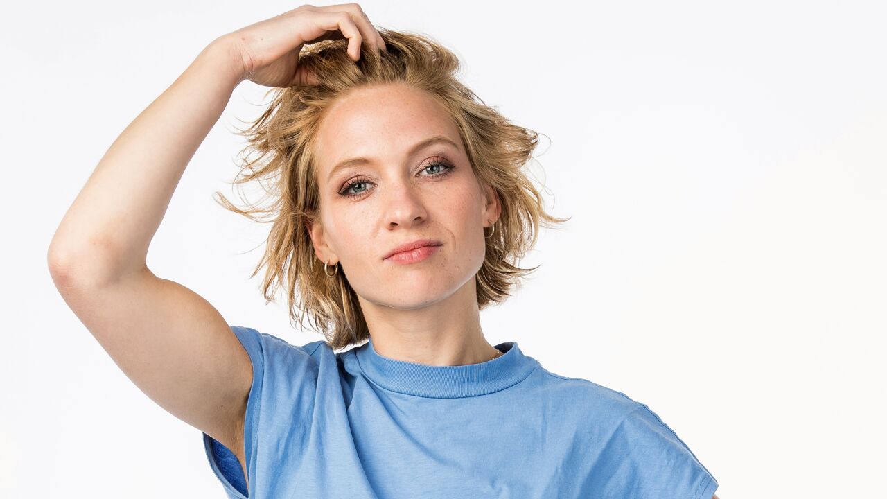 MNM-stem Dorianne Aussems nam pauze na overlijden grootmoeder: "Wat je ...