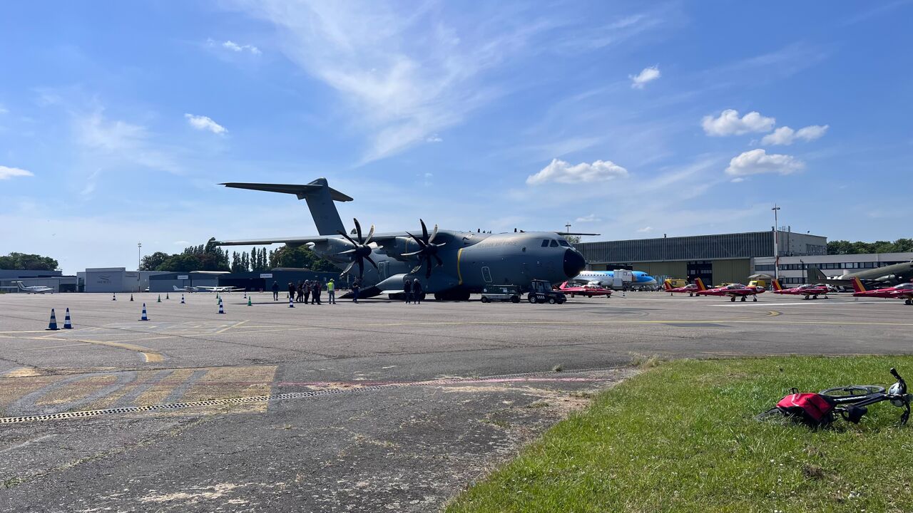 Luchthaven Deurne bestaat honderd jaar: feestweekend met airshows en ...
