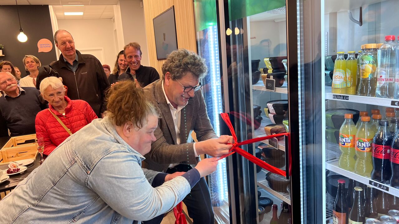 Nieuw buurtrestaurant "Dagschotel" opent in wijk Sint-Andries in ...