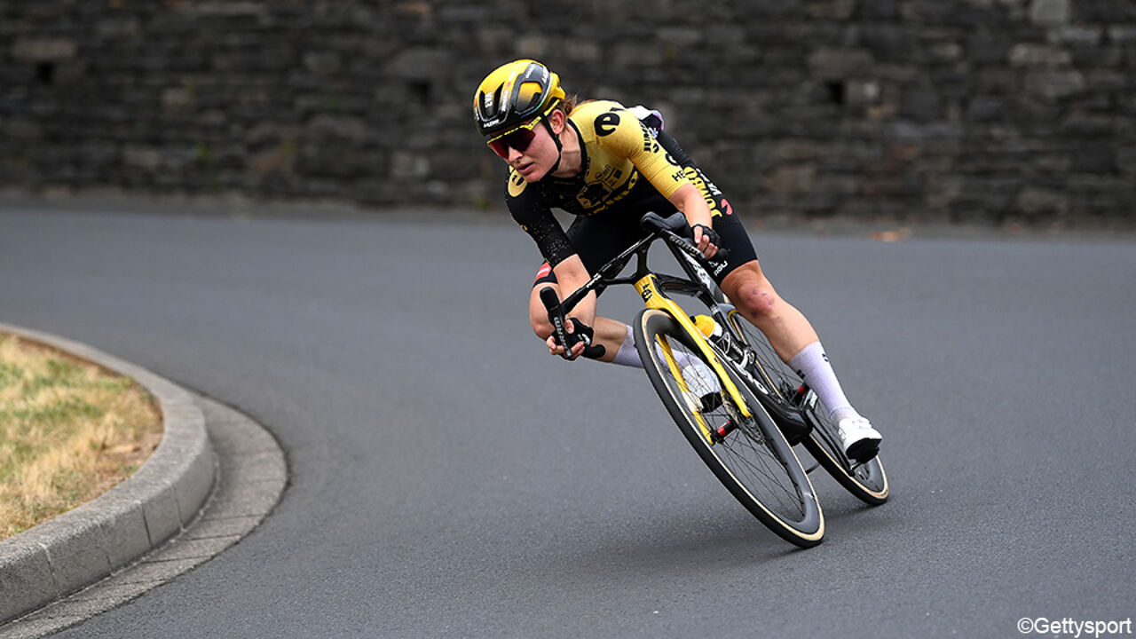 Eva van Agt houdt hersenschudding over aan akelige val: "Ze was altijd ...