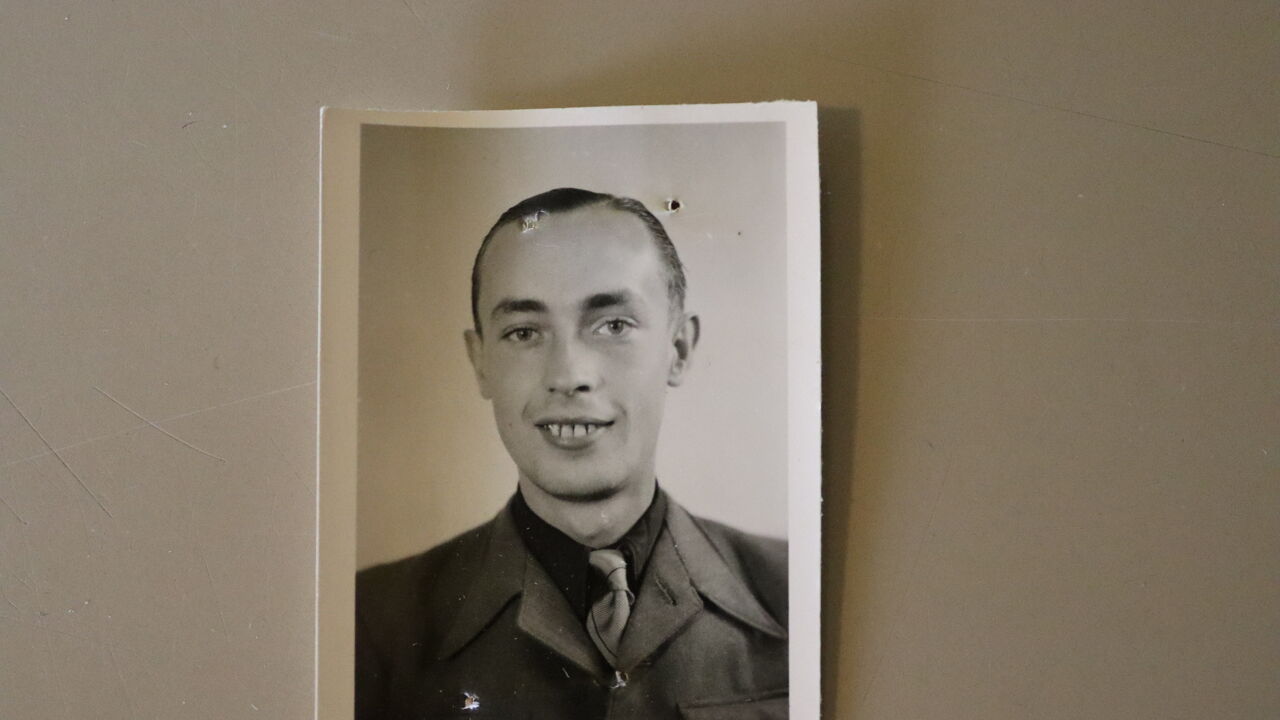 Mysteries van Vlaanderen: hoe belandt een oorlogsbrief achter het behang in Dendermonde? (deel 2 ...