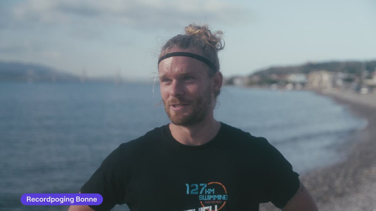 Matthieu Bonne doet recordpoging non-stop zwemmen | sporza