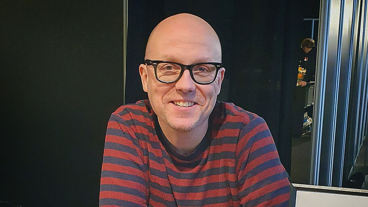 Cartoonist Lectrr laat zich ontdopen na bekijken van "Godvergeten": "Ik ...