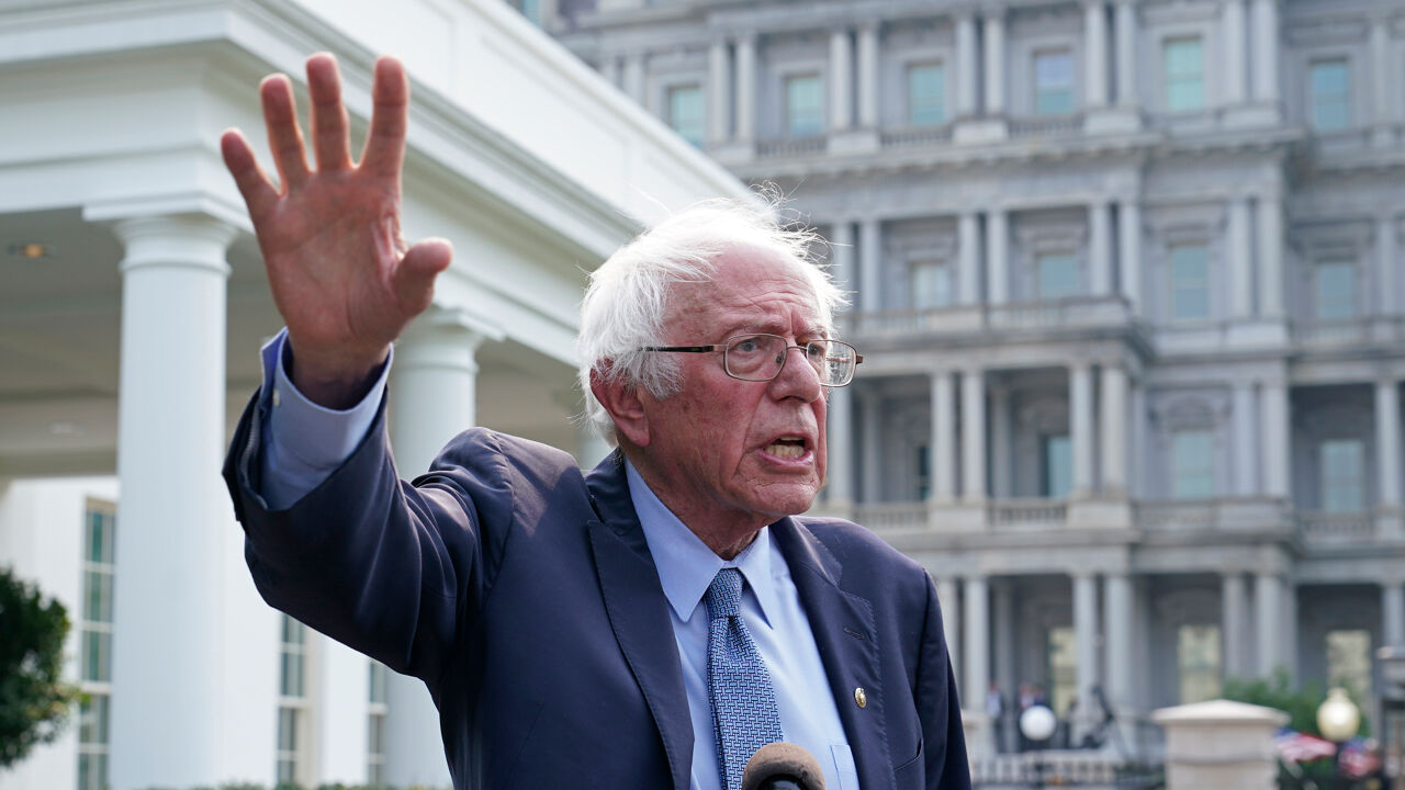 Amerikaanse senator Bernie Sanders komt naar Brussel om zijn nieuwe ...