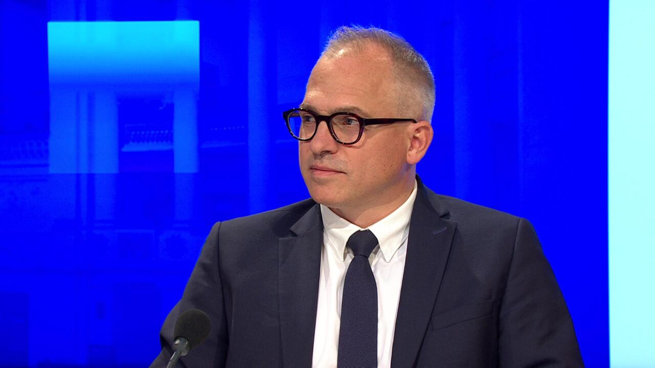 Podcast "De afspraak op vrijdag" met Matthias Diependaele, Ive Marx en ...