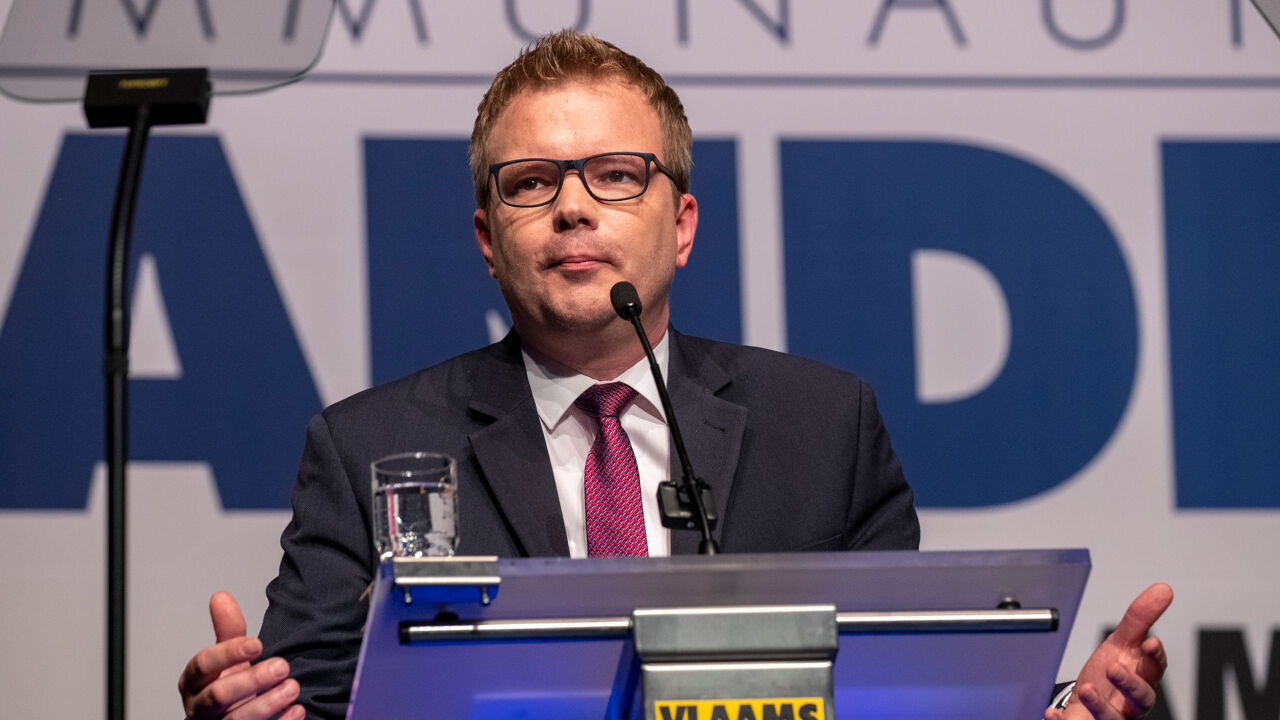 Britt Huybrechts en Klaas Slootmans trekken Vlaams Belanglijsten in ...