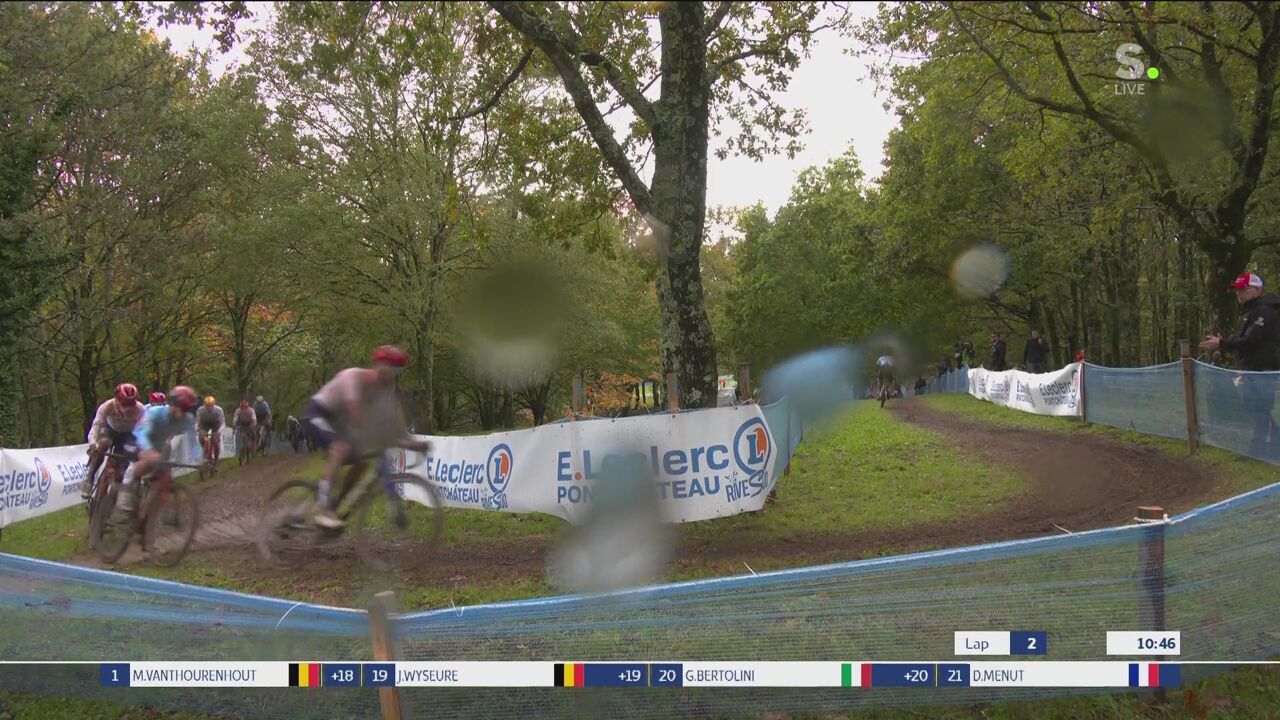 Michael Vanthourenhout ploetert in Pontchâteau naar zijn tweede ...