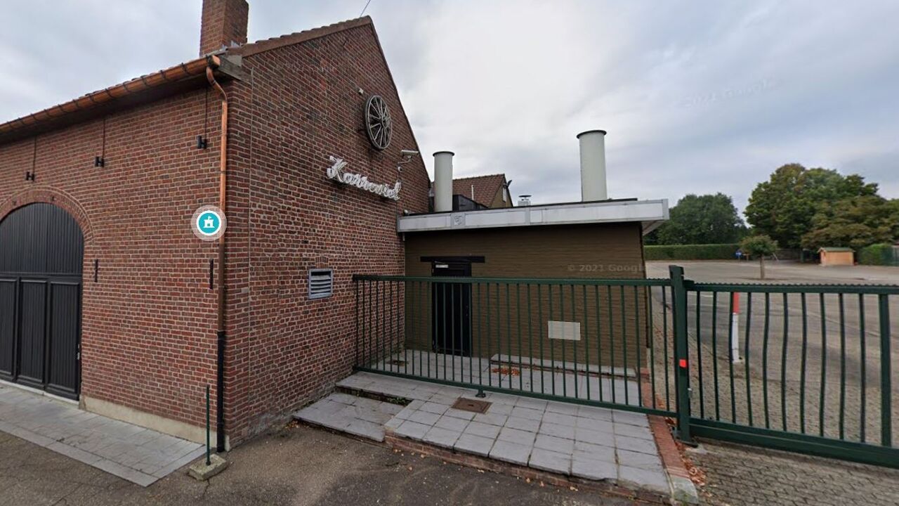 Overleden dancinguitbater Willy Jamaers opgebaard in discotheek ...