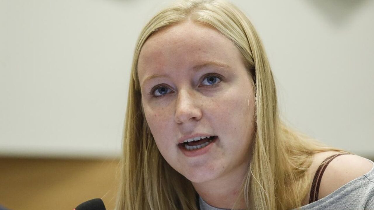 31, vertrouwenspersoon van "Conner" en kind van een arbeidersgezin ...