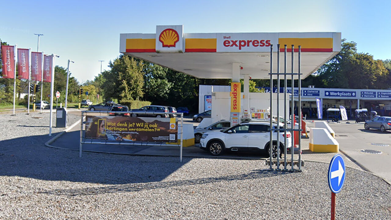 Motorproblemen bij tientallen bestuurders na tankbeurt bij Shell ...
