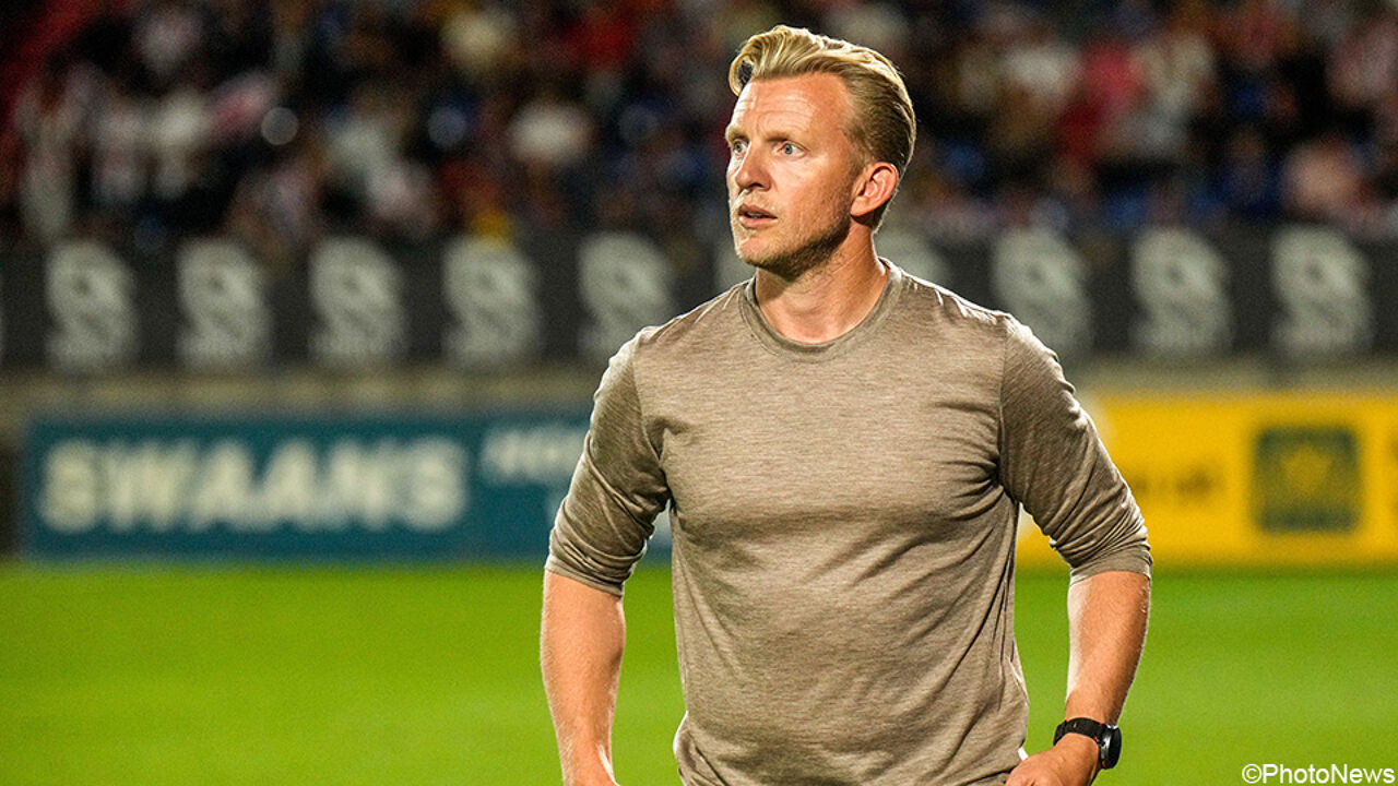 Beerschot haalt Liverpool-legende Dirk Kuyt binnen als nieuwe trainer ...