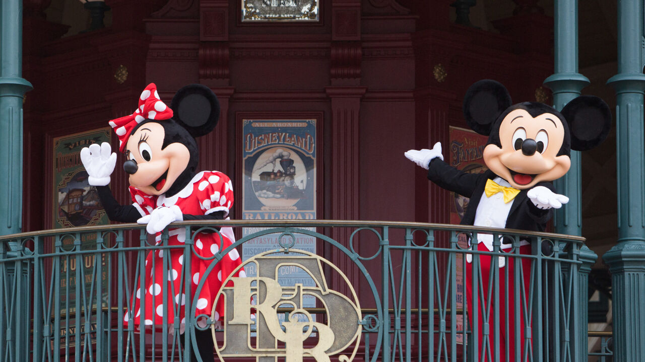 Bye bye copyright: vanaf vandaag is de originele én iconische Mickey ...