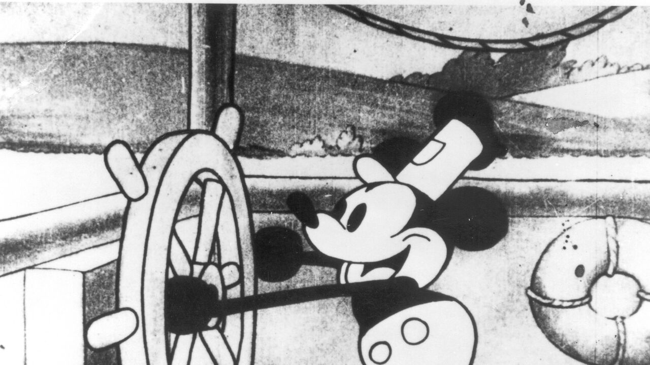 Bye bye copyright: vanaf vandaag is de originele én iconische Mickey ...