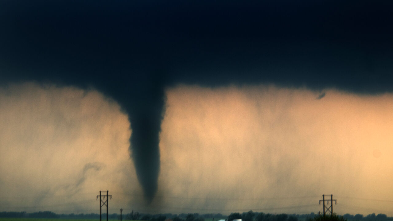Hoe uitzonderlijk is een windhoos of tornado in ons land? En valt dat ...