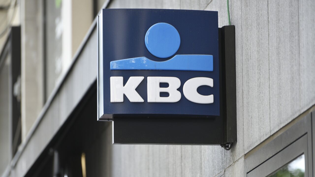 KBC schrapt gratis zichtrekening | VRT NWS: nieuws