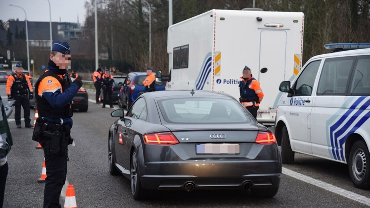 Grote politie-actie in Oost- en West-Vlaanderen: 1 procent ...