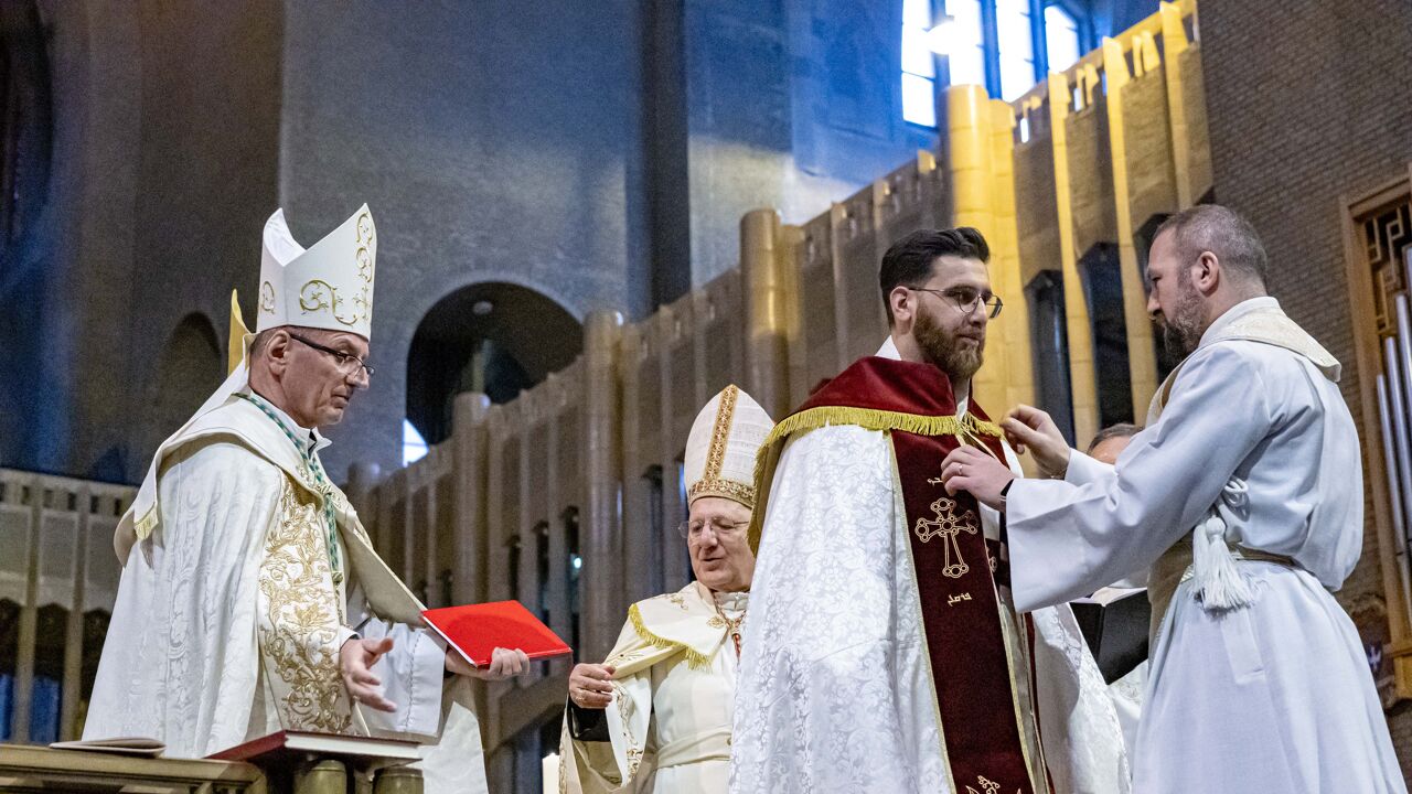 Married father of three children ordained as a priest at Koekelberg’s ...