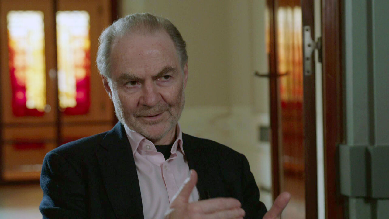 Historicus Timothy Garton Ash: "Staan aan begin van nieuwe periode in ...