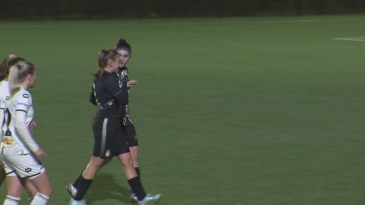 16-jarige Aurelie Reynders brengt OHL weer op kop met hattrick op ...