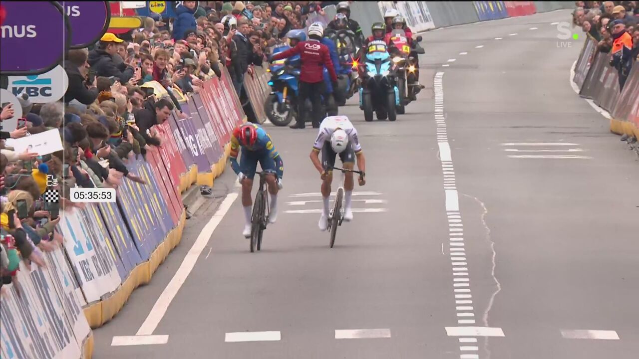 Mads Pedersen kraakt de code en klopt Mathieu van der Poel in Gent ...