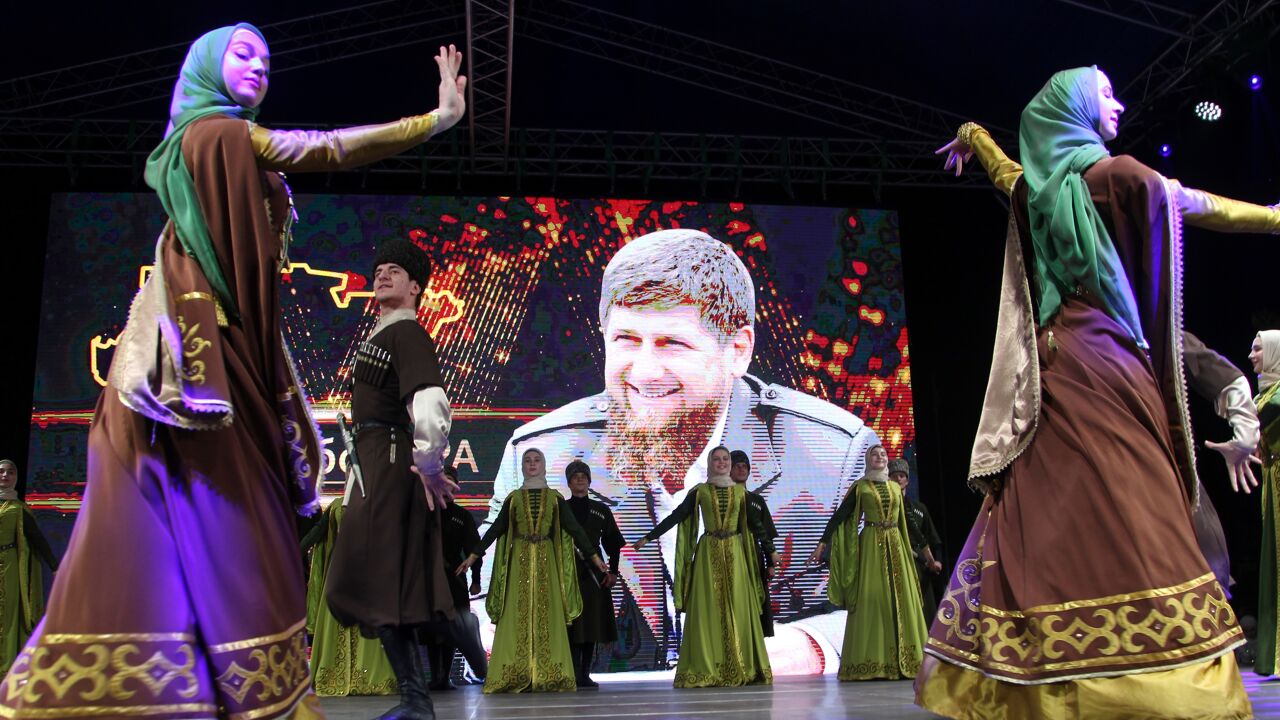 Tsjetsjenië bepaalt het tempo: te snelle en te trage muziek verboden ...