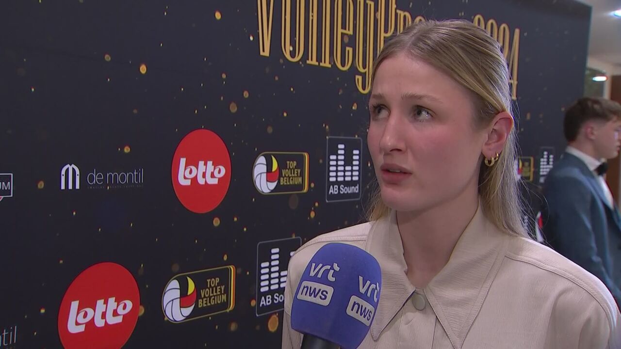 Seppe Rotty en Manon Stragier Volleybalspeler en -speelster van het ...