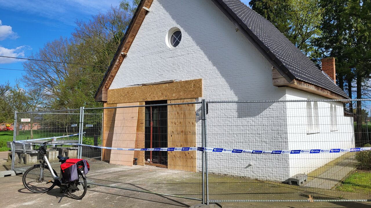 Mirakel of oerdegelijke bouwkunsten? Kapel in Kasterlee kan nog ...