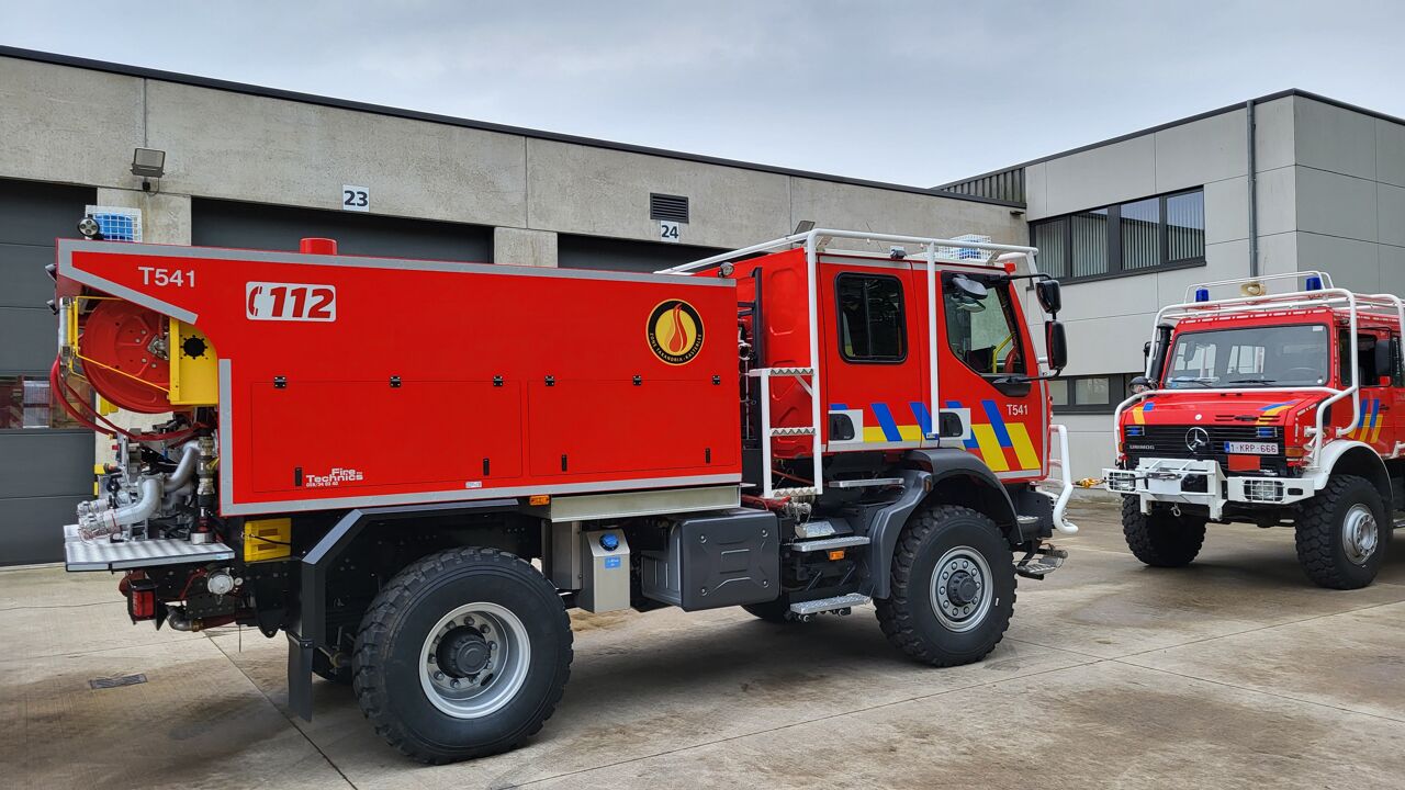 Brandweer Taxandria krijgt nieuwe bosbrandweerwagen in Kasterlee ...