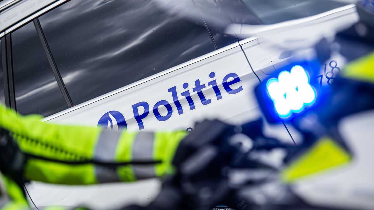 Les nouveaux uniformes de la police fédérale dévoilés à Bruxelles ...