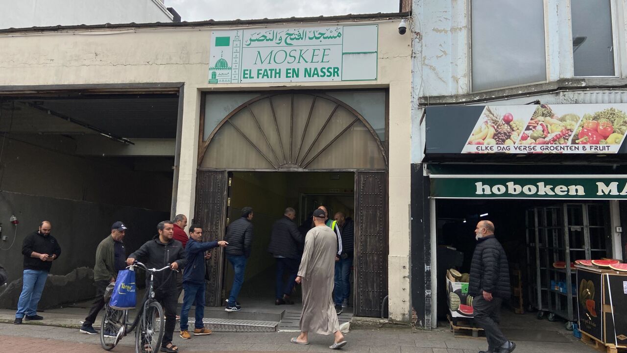 Moskee op het Kiel organiseert activiteiten voor jongeren om rellen op ...