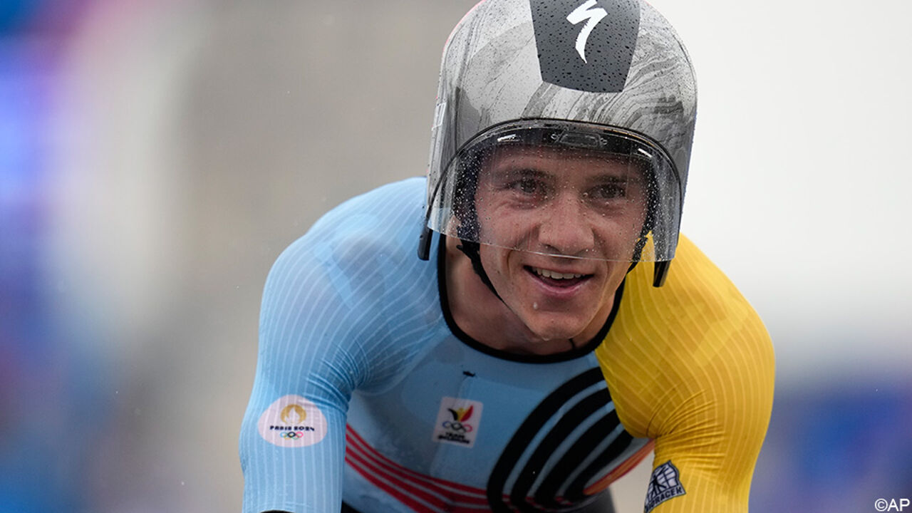 GOUD én BRONS! Remco Evenepoel klieft naar olympisch tijdritgoud in ...