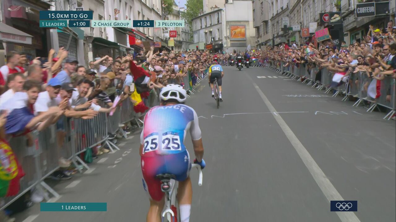 GOUD met een historisch randje: Remco Evenepoel schminkt iedereen nóg ...