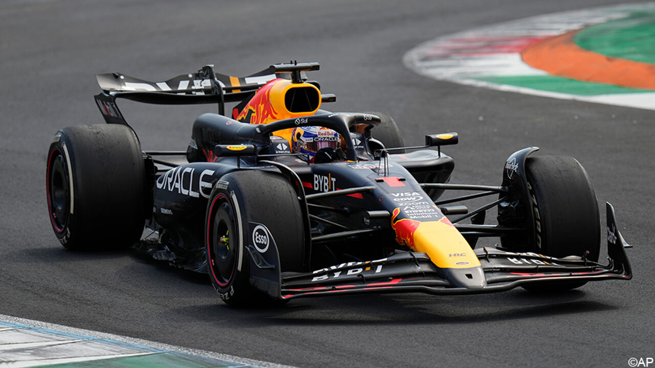 Max Verstappen ziet het somber in na "dramatische race": "Zo win ik ...