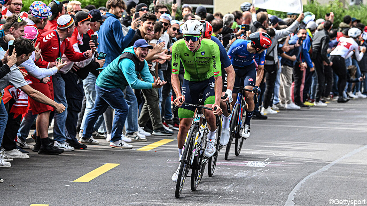 Het WK in 6 video's: met deze meesterlijke zet werd Tadej Pogacar wereldkampioen | sporza