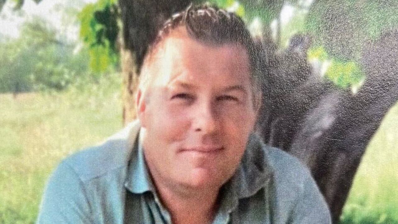 Familie van man die psychose kreeg en doodgeschoten werd door agent in ...