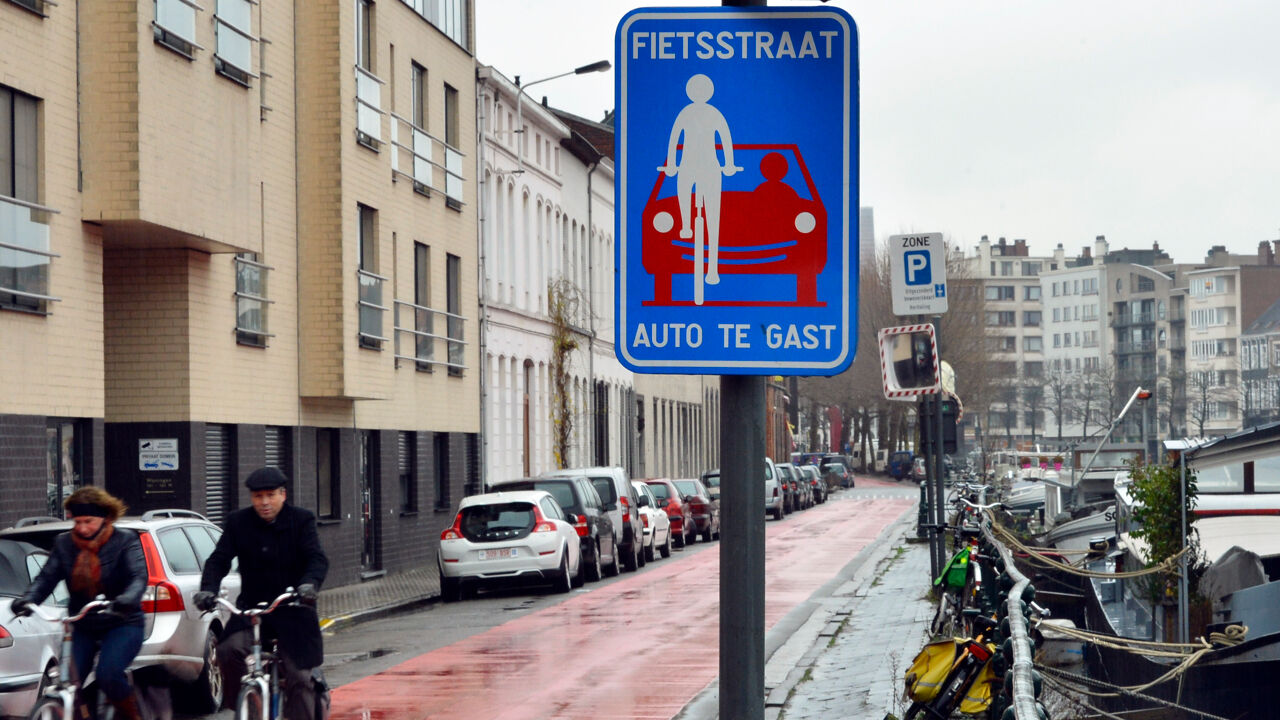 8 op de 10 gemeentes in Vlaanderen hebben een fietsstraat, een ...