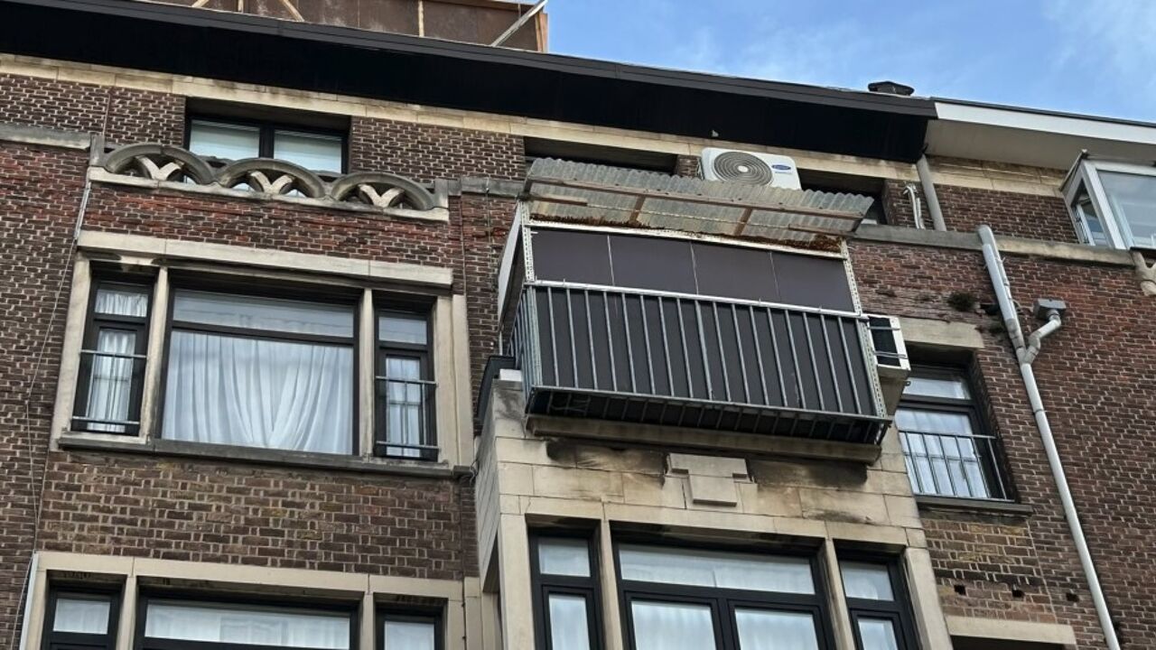 Waarom balkons en tuinen in Joodse wijk in Antwerpen vol staan met ...