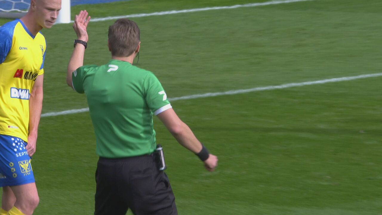 Leider Genk klopt 10-koppig STVV in spektakelrijke Limburgse kraker met ...