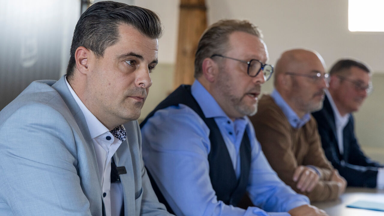 "We staan voor een inclusieve samenleving": STiP+ én Vlaams Belang ondertekenen ethisch charter ...