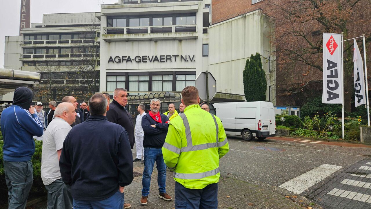 Vakbonden en directie Agfa sluiten sociaal akkoord, impact op 470 ...
