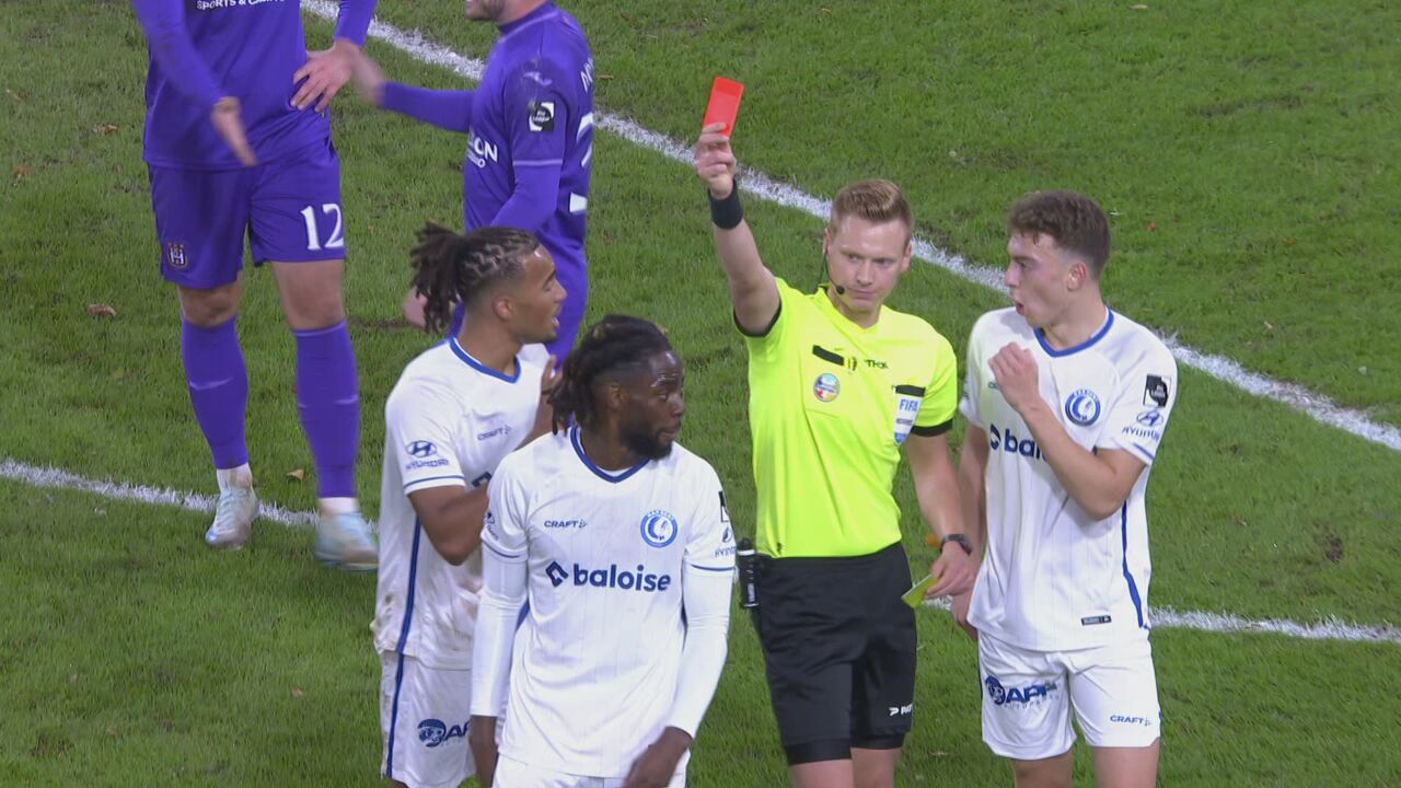 2 Gent-spelers verzamelen 4 gele kaarten en moeten van het veld | sporza