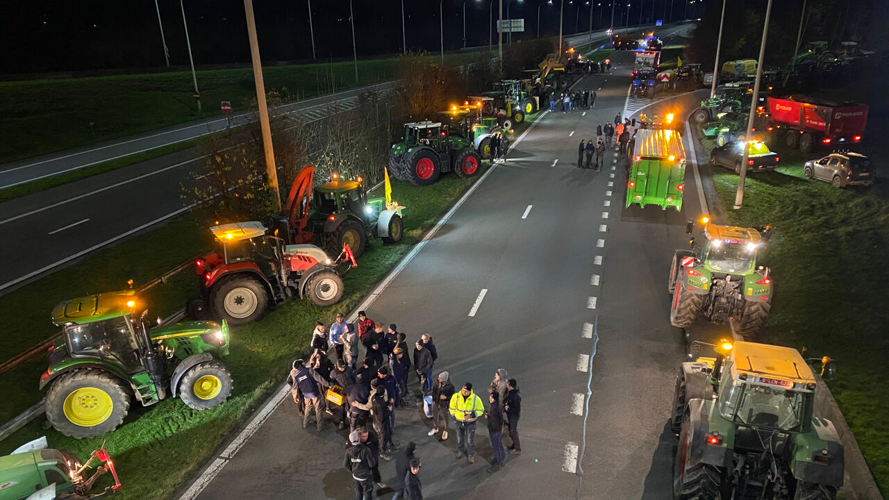 Verkeershinder in Wallonië door boerenprotesten: "De politici zijn hun ...