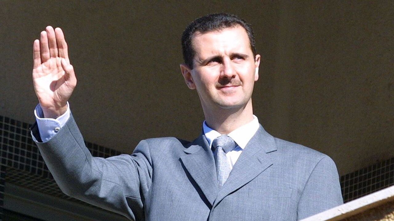 De oogchirurg die tegen alle verwachtingen in president van Syrië werd: wie is Bashar al-Assad ...