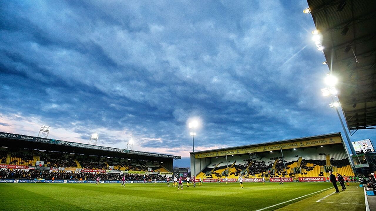 Lokeren waarschuwt fans met stadionverbod die zondag stadion proberen ...