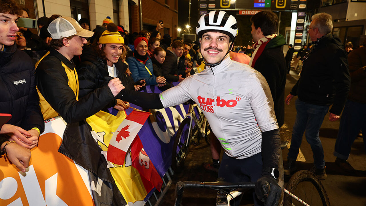 Average Rob en ACID stelen de show in spektakelrijke Turbo Cross, duo ...